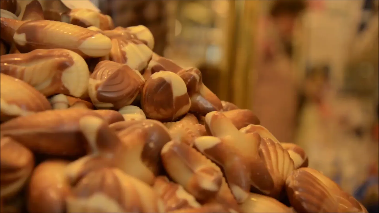 Mondelez Adapts Chocolate Strategy for High Cocoa Costs Through 2027
