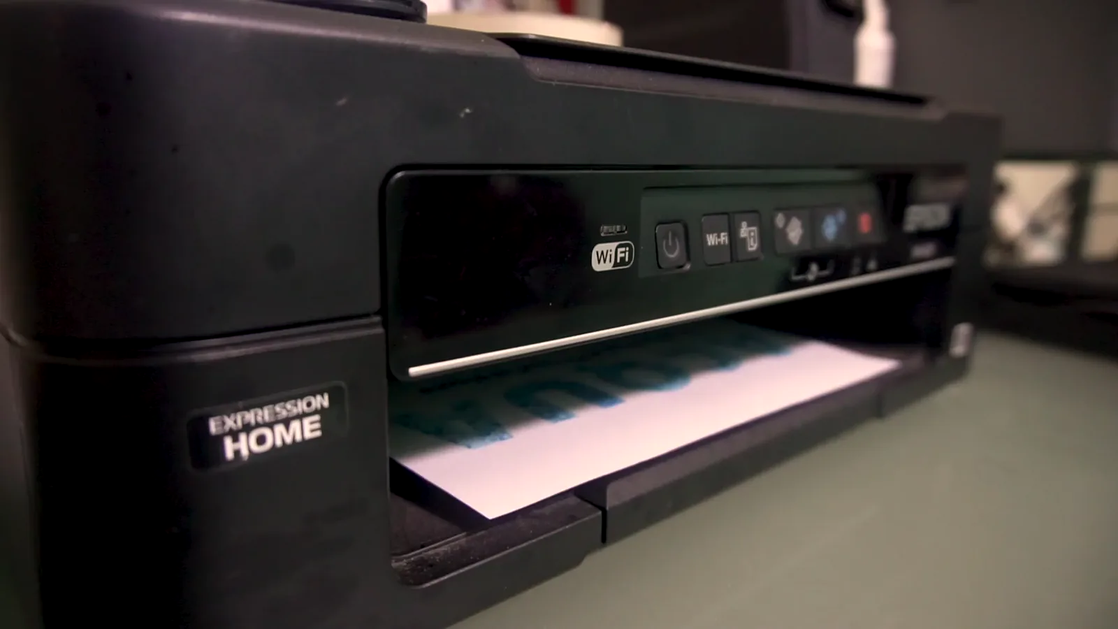 CFL Modernizes Onboard Ticketing with Mobile Printers