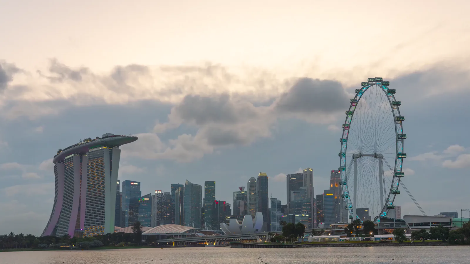 Singapore's Alternative Bunker Fuel Sales Surge in Early 2026