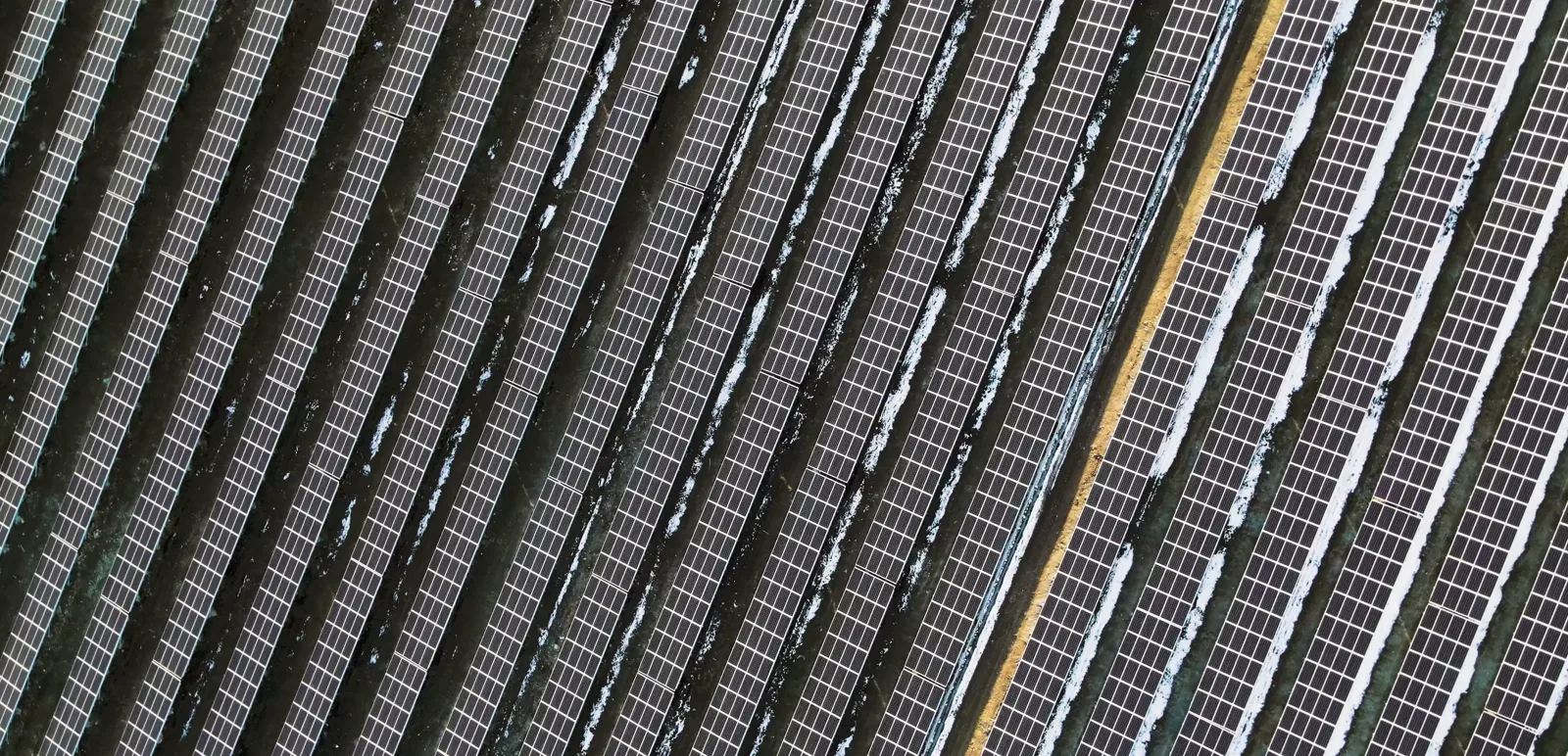 Global Solar Installations Hit Record 647 GW in 2025, Led by China