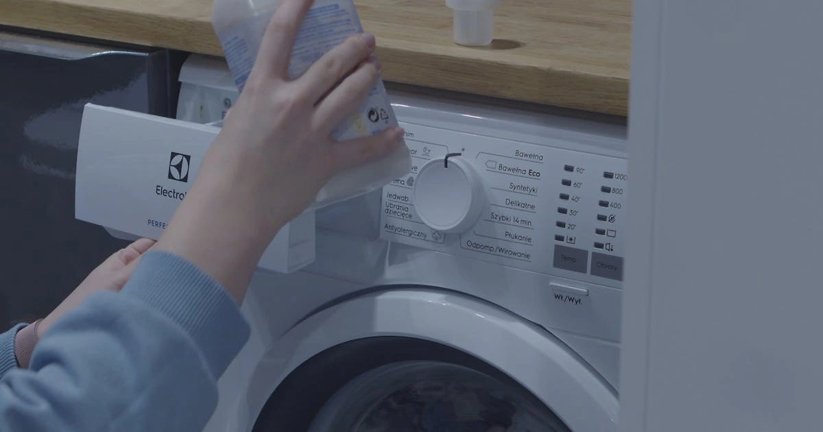 Unilever Launches Smart Detergent Series for Auto-Dose Machines