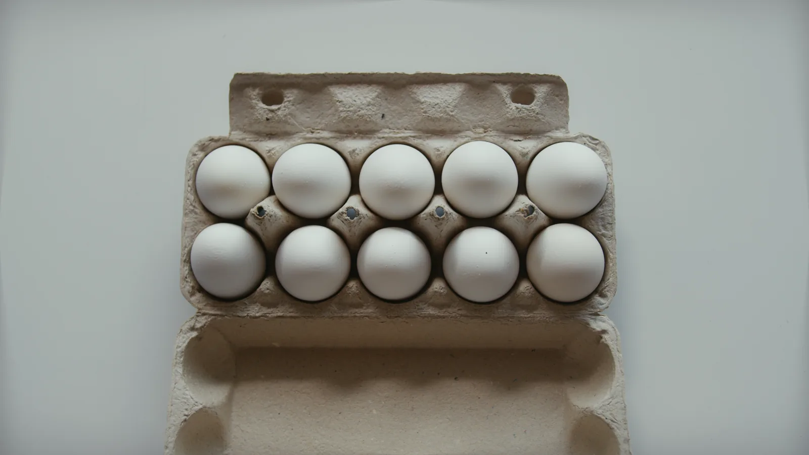 National Shell Egg Market Report: Mixed Prices and Steady Demand as of March 24
