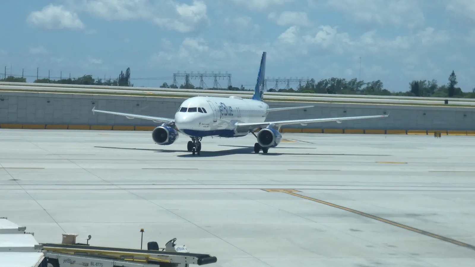 JetBlue Flight Returns to Providence After Coyote Strike on Runway