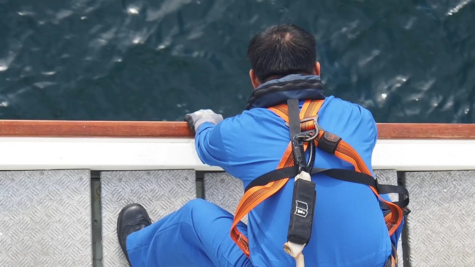 Synthetic Rope Replaces Steel Wire on Offshore Vessel, Transforming Deck Operations