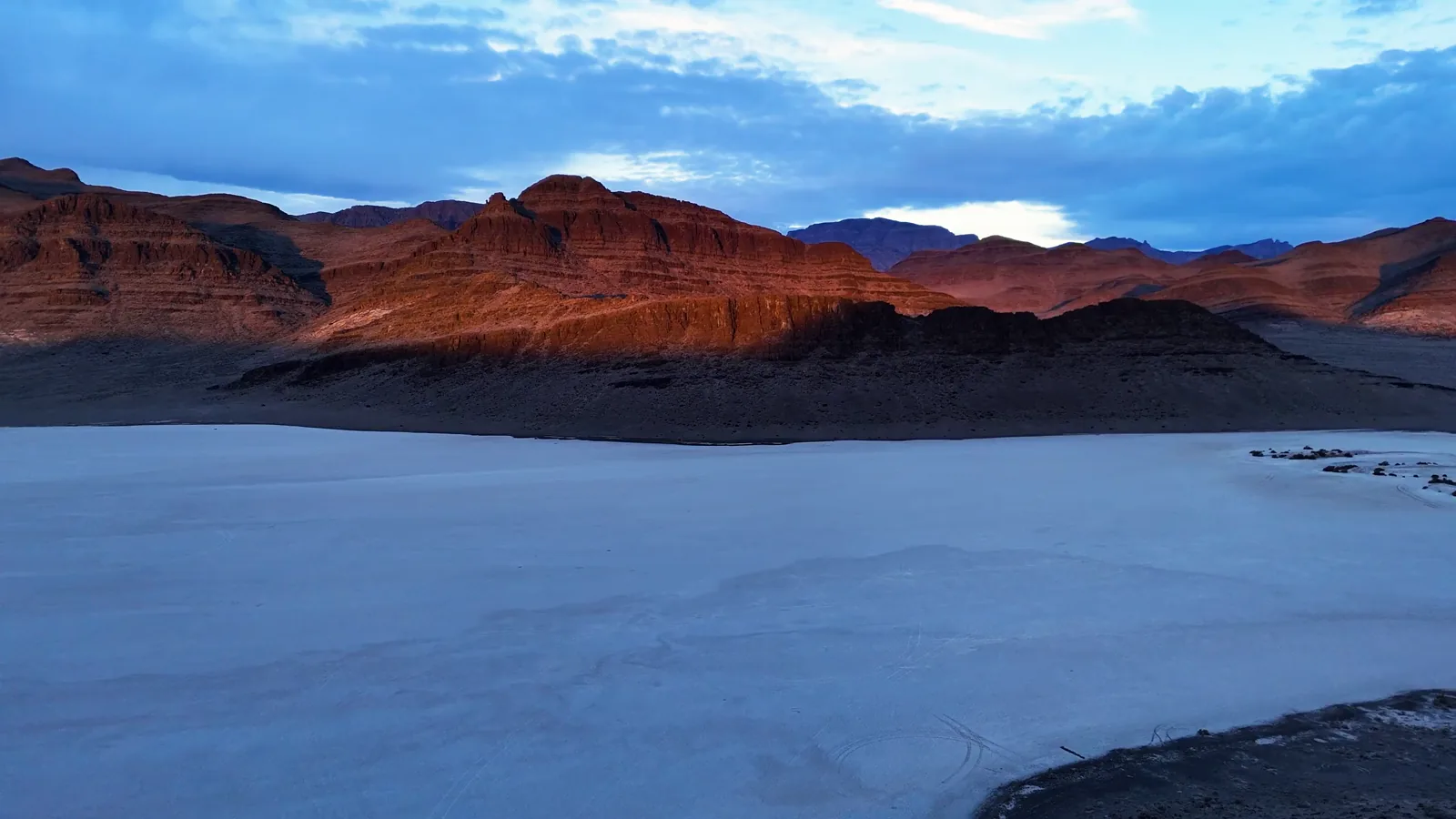 EnergyX and Compass Minerals Sign MoU for 30,000-Ton Lithium Facility Near Great Salt Lake