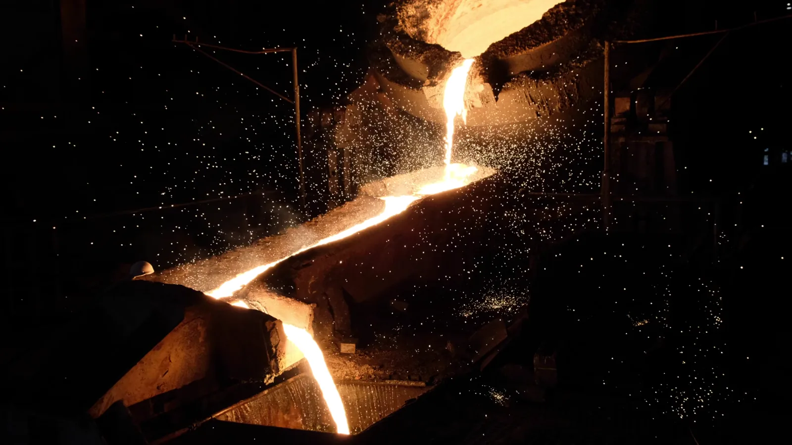 Steel Rebar Futures Recover Above CNY 3,200 Amid Slower Global Output Decline