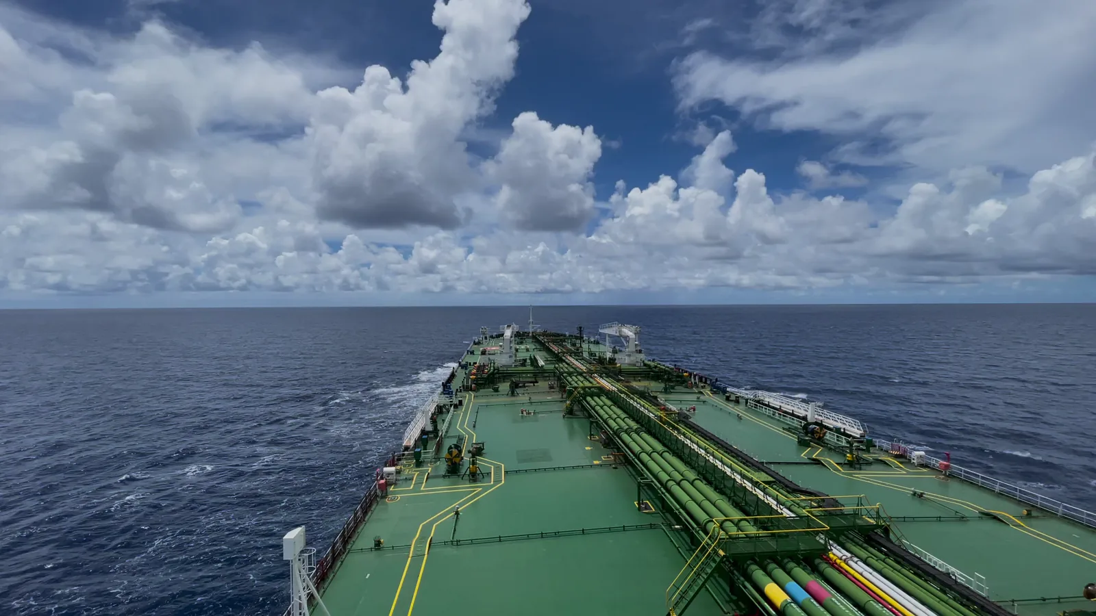 Navios Maritime Partners Returns to VLCC Newbuilding Market with $482 Million Order