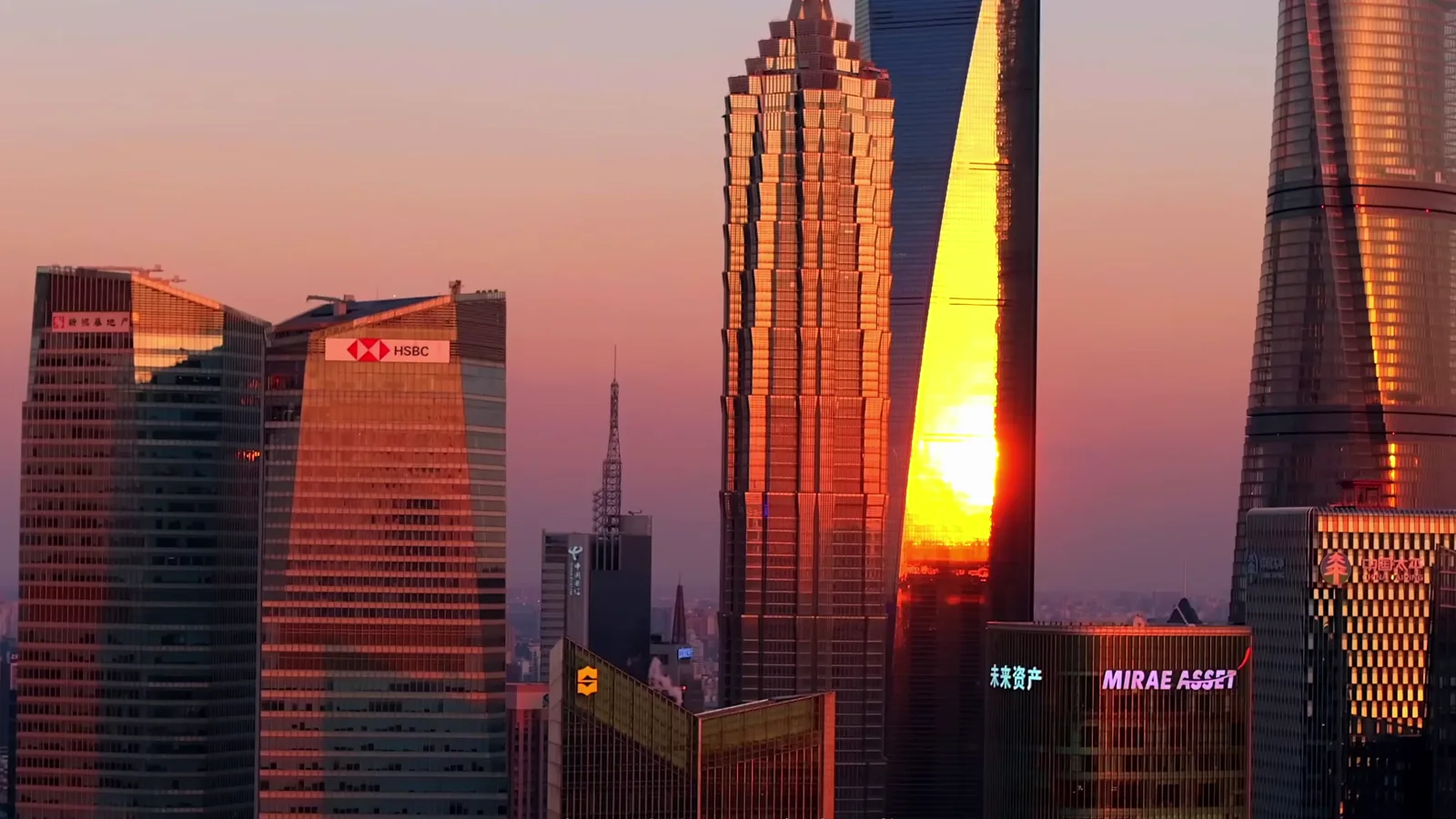 Google in Talks with Samsung for Chip Manufacturing, Report Says