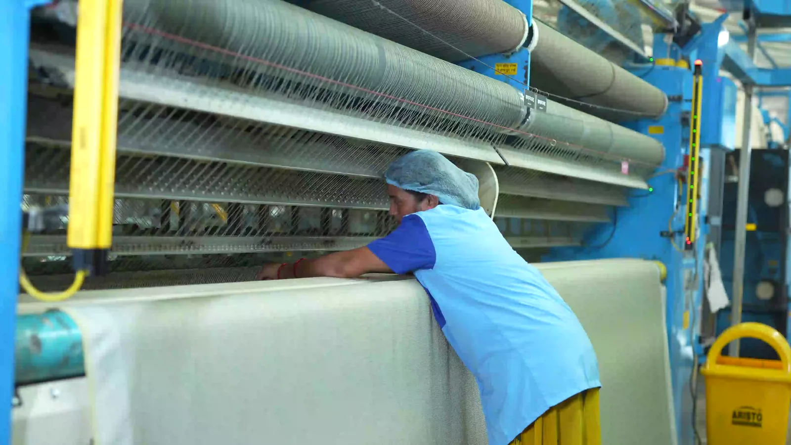 Textile Workers in Surat Face Extreme Heat Inside Factories