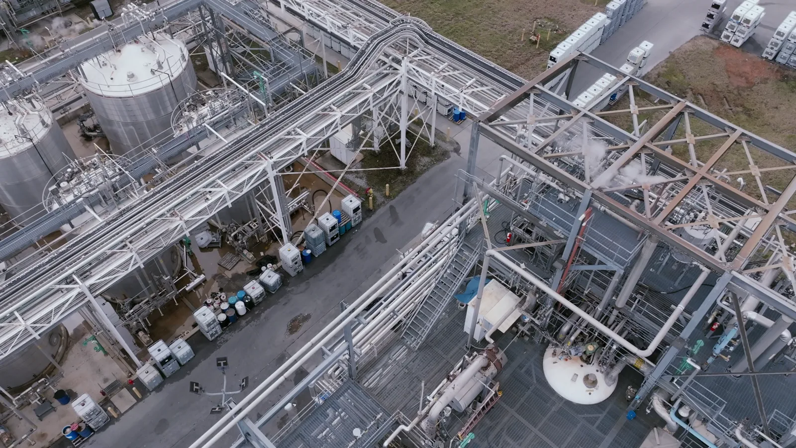 Salzgitter AG and EWE Sign Landmark Green Hydrogen Supply Agreement