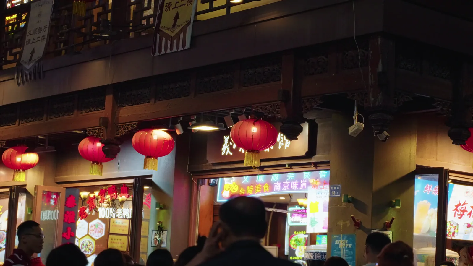 Foreign Premium Brands See China as Growth Opportunity Despite Market Challenges
