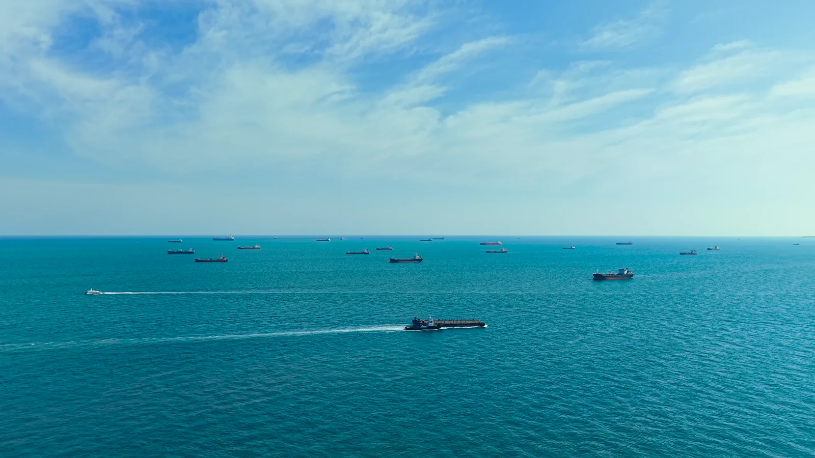 Containership Orders Show Balanced Investment in Feeders and Large Vessels