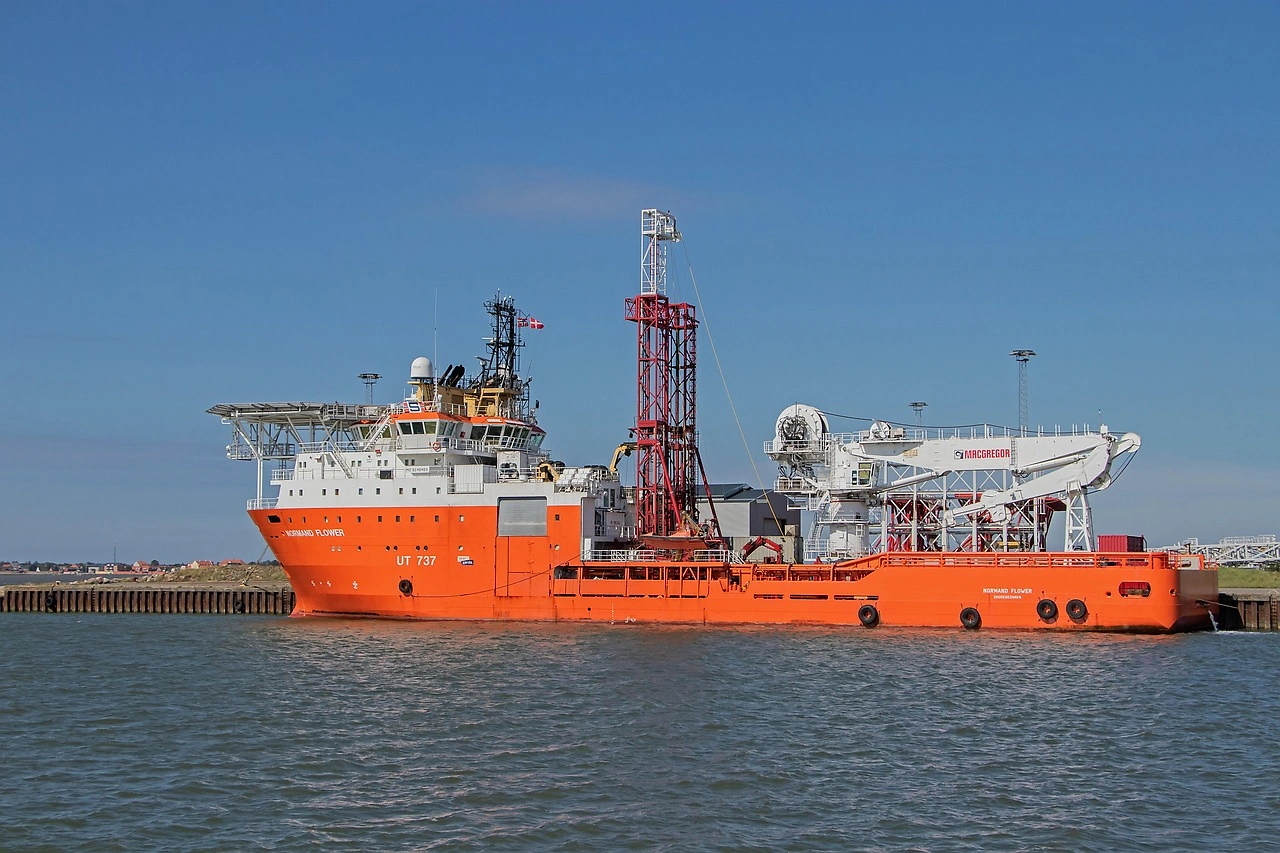 Danish Maritime Authority Detains Brave Tern After Collision at Port of Esbjerg