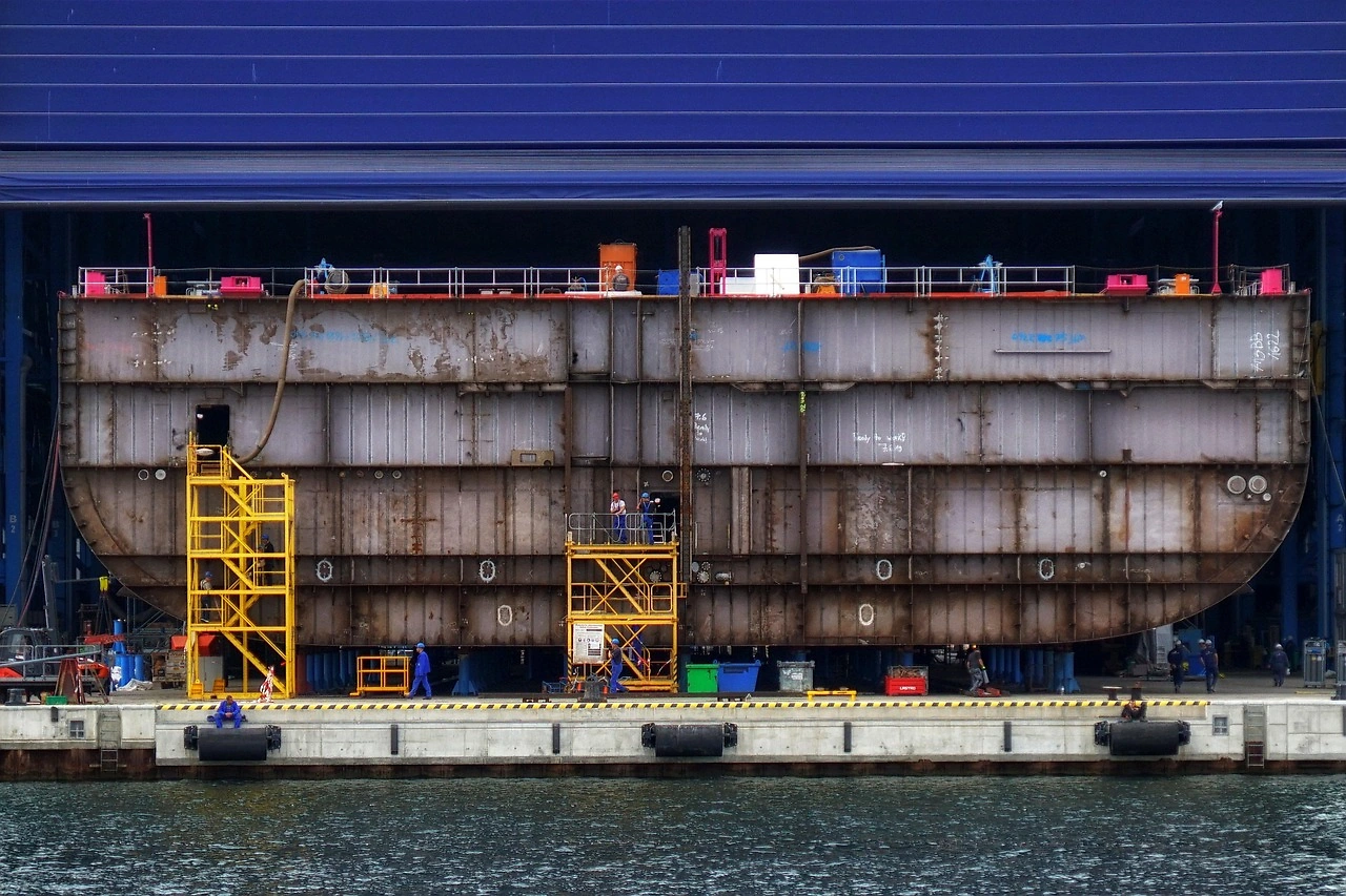 Egypt Takes Delivery of FAKHR 1, First Integrated Petroleum Supply and Services Vessel