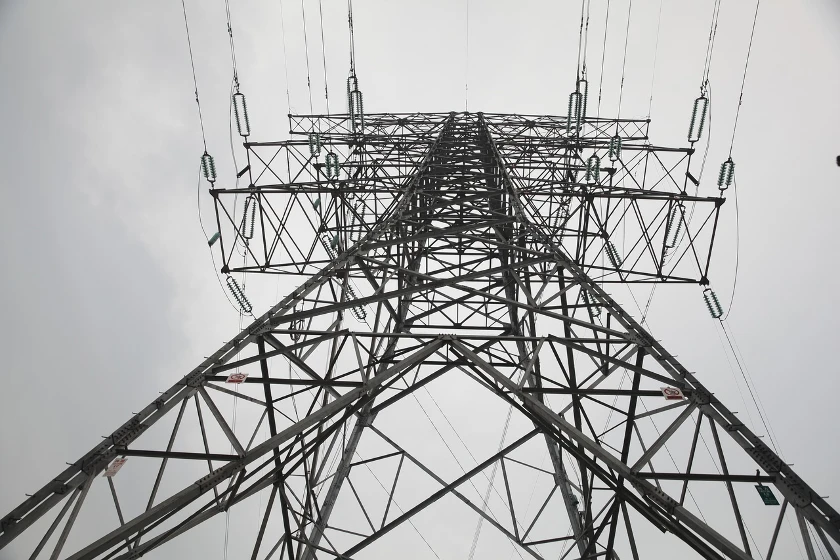 Electricity Grid Emerges as Critical Bottleneck in AI Development