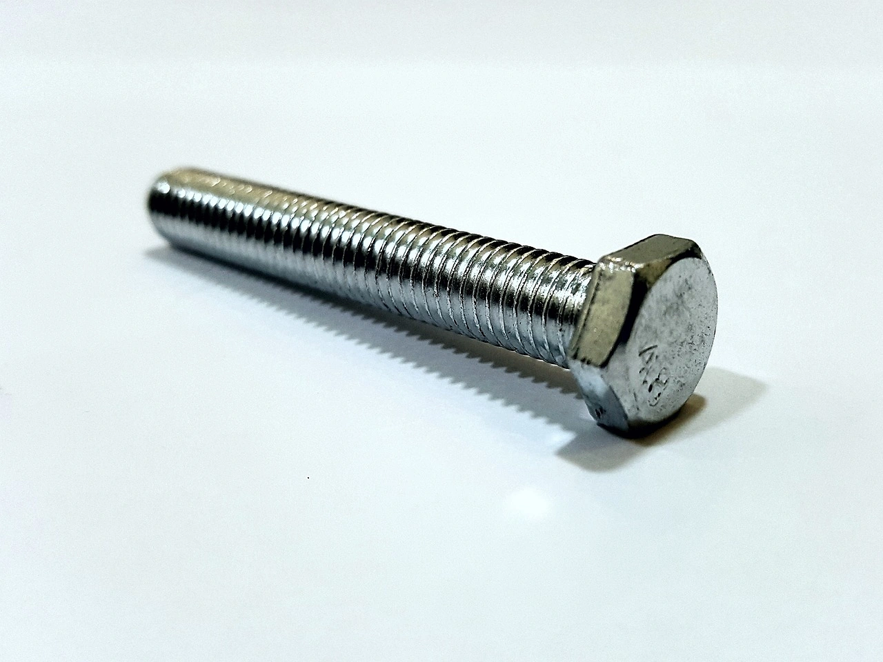 Global Zinc Market Records 33,000-Tonne Supply Deficit in 2025