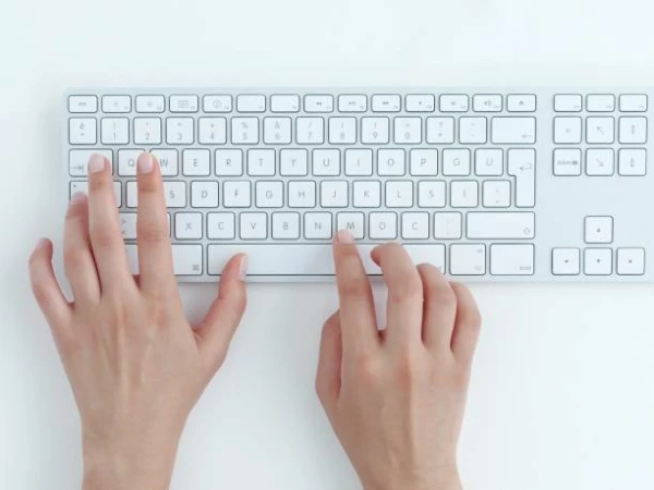 China's Keyboards Price Falls 9% to $12.8 per Unit