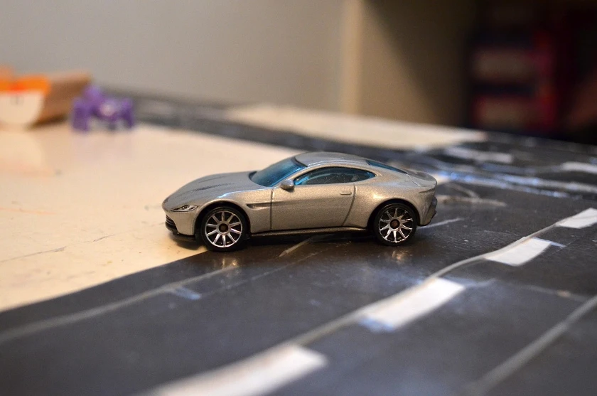 Mattel Stock Dives 32% on Missed Earnings and Lower 2026 Forecast