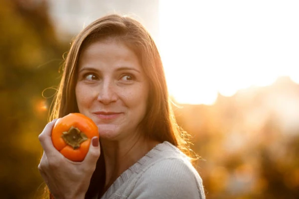 Persimmon Price in Canada Rises 6% to $2,596 per Ton
