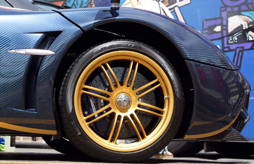 Pirelli Reaffirms Debt Reduction Targets Amid Potential US Tariffs
