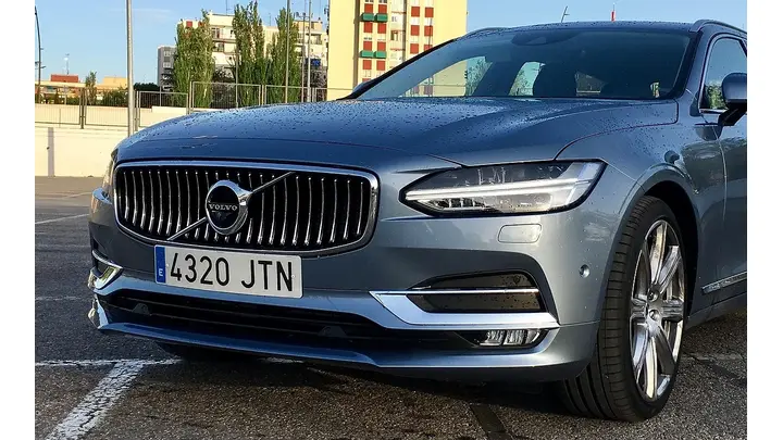 Volvo Cars to Cut 3,000 Jobs Amid Industry Challenges