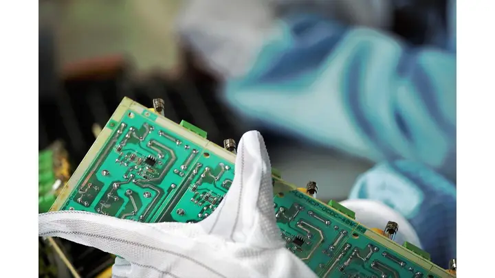 Applied Materials Faces Revenue Shortfall Due to Declining China Sales