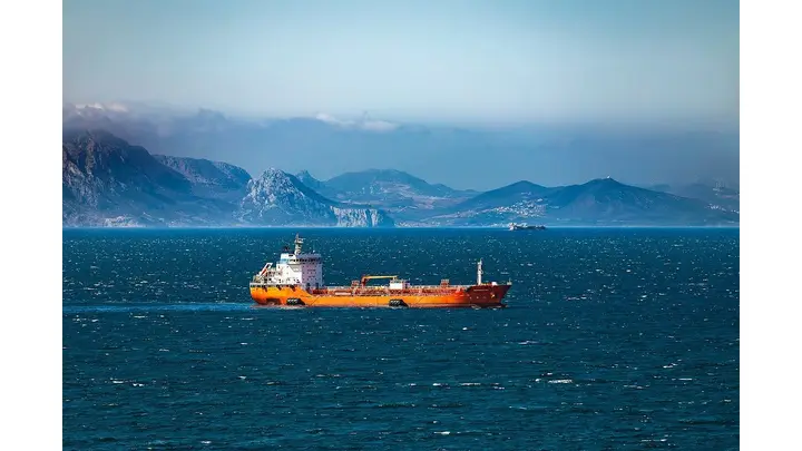 UP World LNG Shipping Index Gains 2.78% as Trading Volume Hits Record