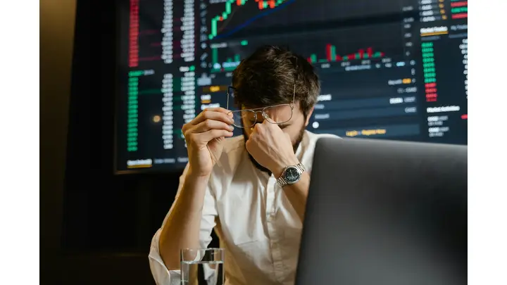 S&P 500 Futures Hit Record, Nasdaq Rises on Broadcom and Jobs Data