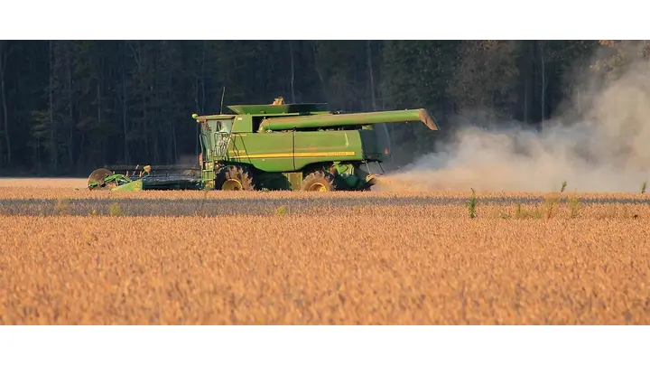 USDA Announces Per-Acre Aid Payments for Farmers Amid Trade War