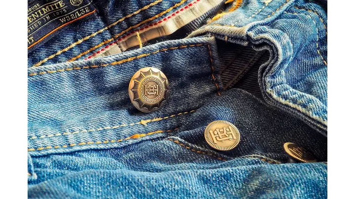 Apparel Retailers Target Wealthy Shoppers with Full-Price Strategy