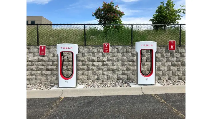 Tesla's AI Ambitions: Elon Musk's Commitment and Market Impact