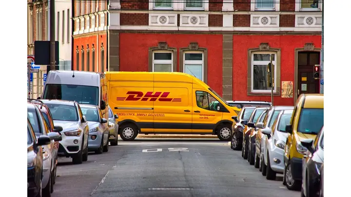 DHL Adopts InNo-Liner Labelling System, Cutting Waste by 60% at German Facility