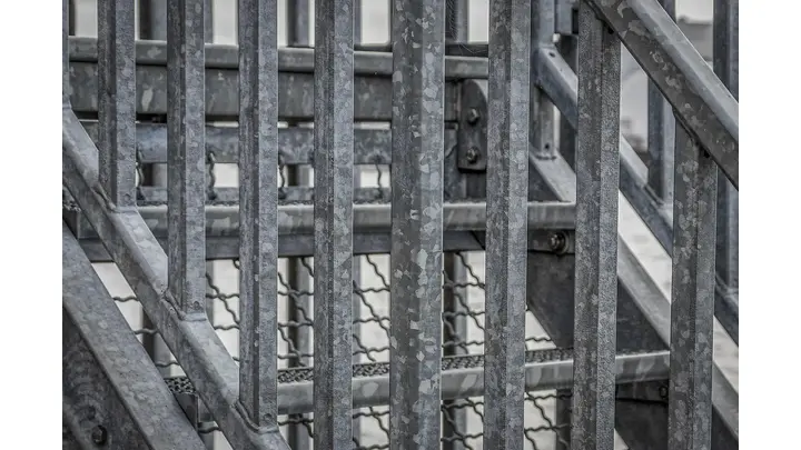 China's Zinc Exports Surge 243.8% in October