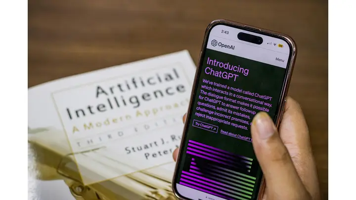 AI in Healthcare: Americans Use AI for Medical Guidance as Hospitals Partner with Tech