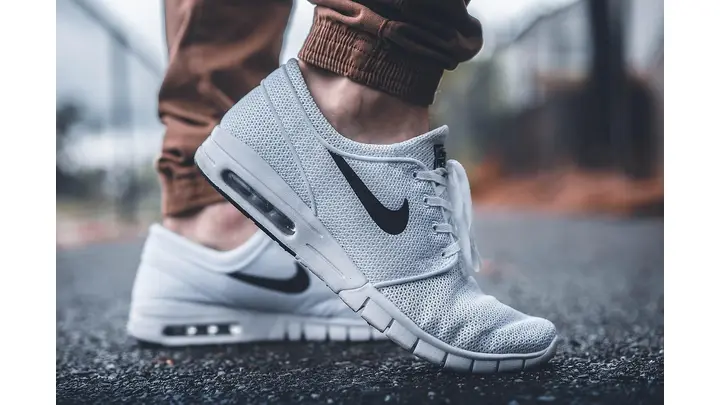 Nike Faces $1 Billion Tariff Costs, Plans Strategic Adjustments