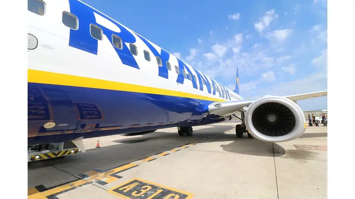 Ryanair Rejects Starlink Due to Fuel Cost and Passenger Demand
