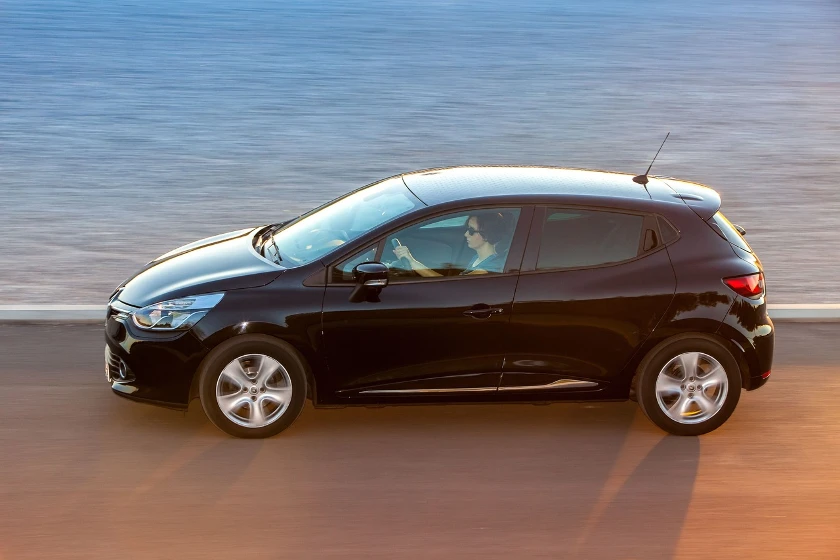 Renault's Q2 Sales Stagnate Amid Van Demand Drop in Europe
