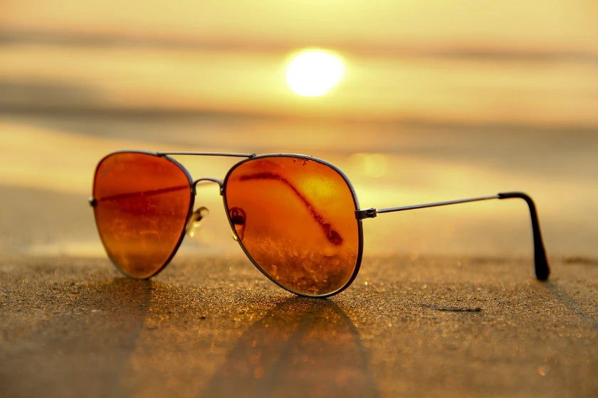 EssilorLuxottica Expands Production for Smart Glasses in Collaboration with Meta