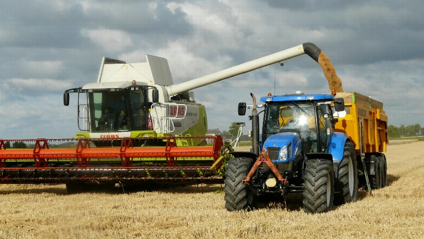 Deere & Co Lowers Annual Profit Forecast Amid Reduced Tractor Demand