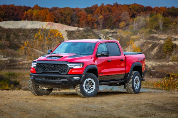 Gas-Powered Ram 1500 Triumphs as 2025 MotorTrend Truck of the Year